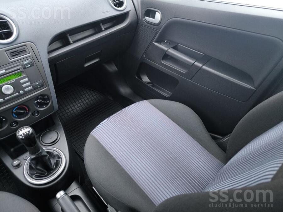 Blue Ford Fusion 2010 in Jelgava, with an engine capacity of 1.40 L and mileage of 175 thousand km for 3999 €, photo 14 on AUTOMOTO.COM.LV