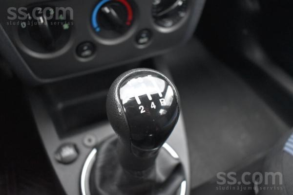 Zils Ford Fusion 2011 Kuldīga, ar dzinēja tilpumu 1.40 L un nobraukumu 0 tūkst. km par 4450 €, foto 9 vietnē AUTOMOTO.COM.LV