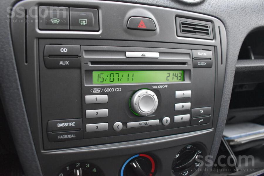 Blue Ford Fusion 2011 in Kuldiga, with an engine capacity of 1.40 L and mileage of 0 thousand km for 4450 €, photo 12 on AUTOMOTO.COM.LV