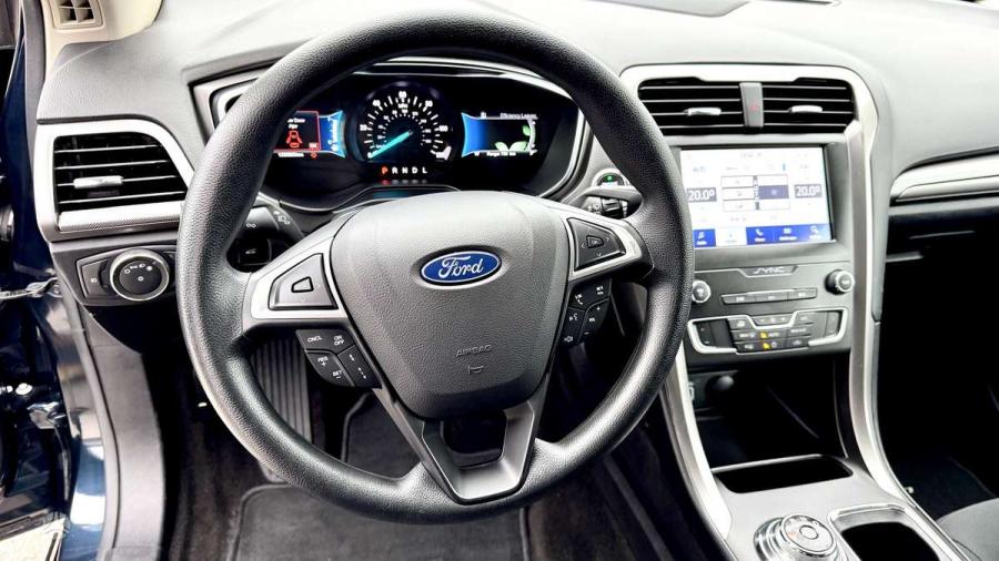 Blue Ford Fusion 2020 in Vilnius, with an engine capacity of 1.99 L and mileage of 164 thousand km for 13500 €, photo 25 on AUTOMOTO.COM.LV