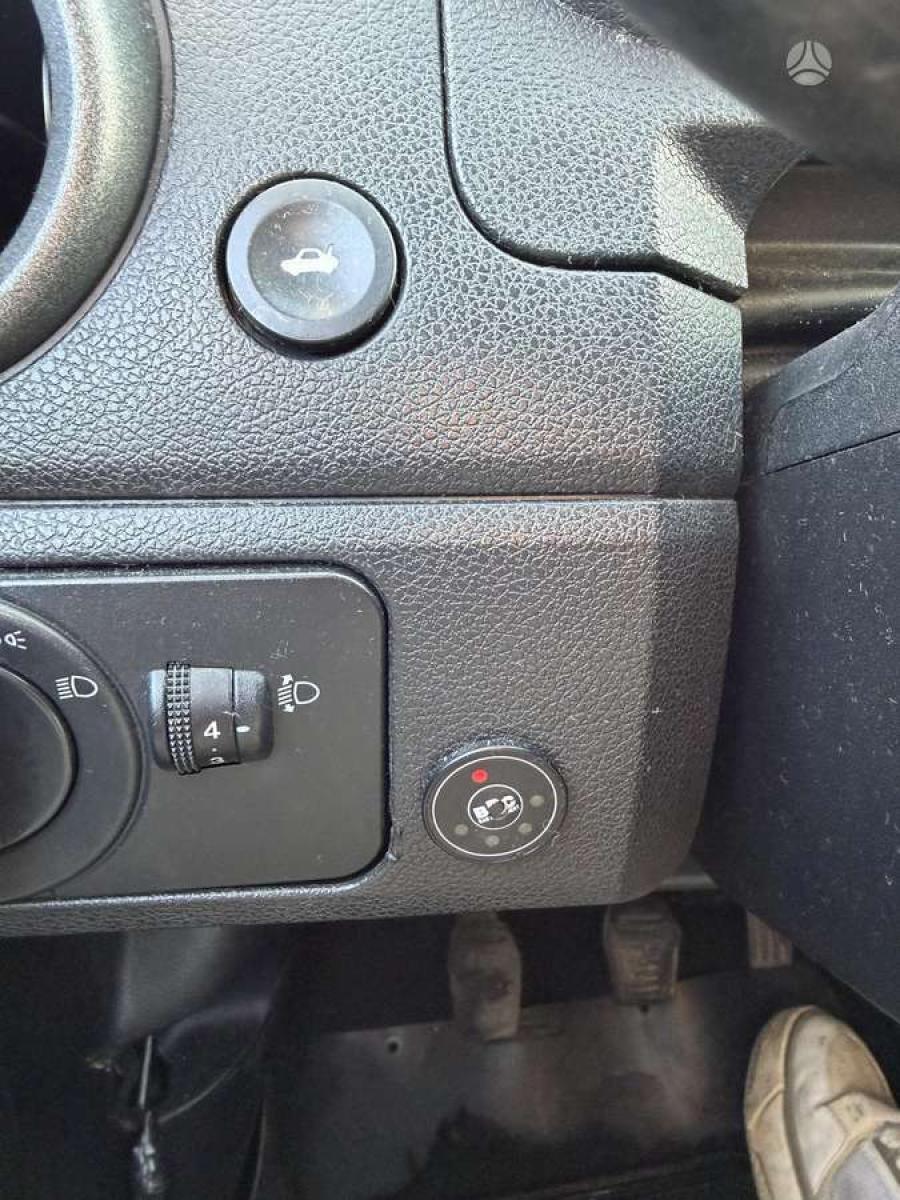 Blue Ford Fusion 2004 in Kaunas, with an engine capacity of 1.40 L and mileage of 400 thousand km for 1250 €, photo 25 on AUTOMOTO.COM.LV