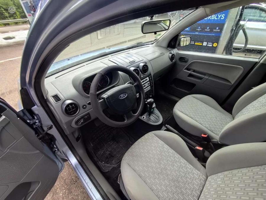 Zils Ford Fusion 2005 Viļņa, ar dzinēja tilpumu 1.60 L un nobraukumu 150 tūkst. km par 2499 €, foto 16 vietnē AUTOMOTO.COM.LV