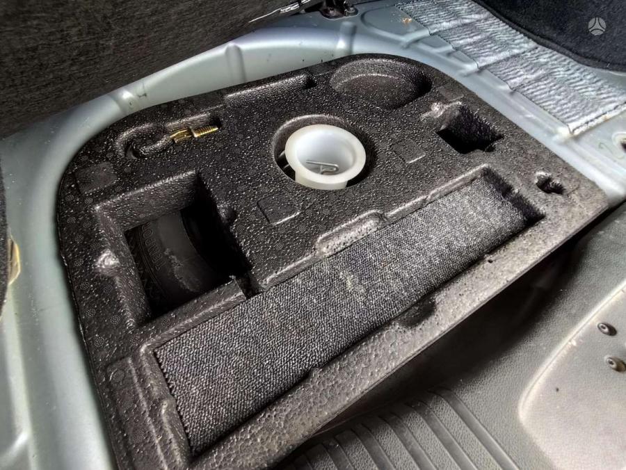 Zils Ford Fusion 2005 Viļņa, ar dzinēja tilpumu 1.60 L un nobraukumu 150 tūkst. km par 2499 €, foto 18 vietnē AUTOMOTO.COM.LV