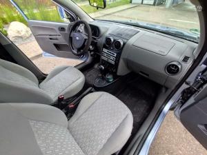 Zils Ford Fusion 2005 Viļņa, ar dzinēja tilpumu 1.60 L un nobraukumu 150 tūkst. km par 2499 €, foto 24 vietnē AUTOMOTO.COM.LV