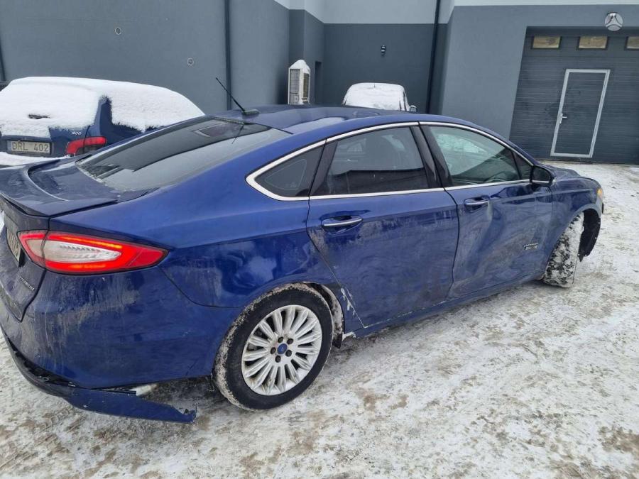 Blue Ford Fusion 2013 in Kaunas, with an engine capacity of 2.00 L and mileage of 245 thousand km for 2800 €, photo 5 on AUTOMOTO.COM.LV