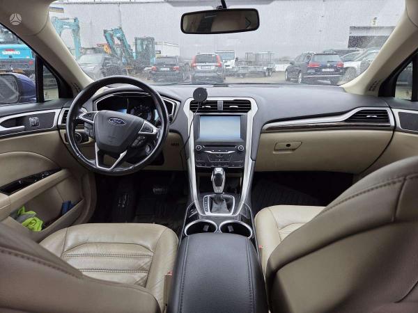 Blue Ford Fusion 2013 in Vilnius, with an engine capacity of 2.00 L and mileage of 346 thousand km for 2000 €, photo 2 on AUTOMOTO.COM.LV