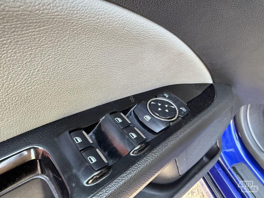 Blue Ford Fusion 2014 in Vilnius, with an engine capacity of 1.60 L and mileage of 229 thousand km for 3499 €, photo 11 on AUTOMOTO.COM.LV
