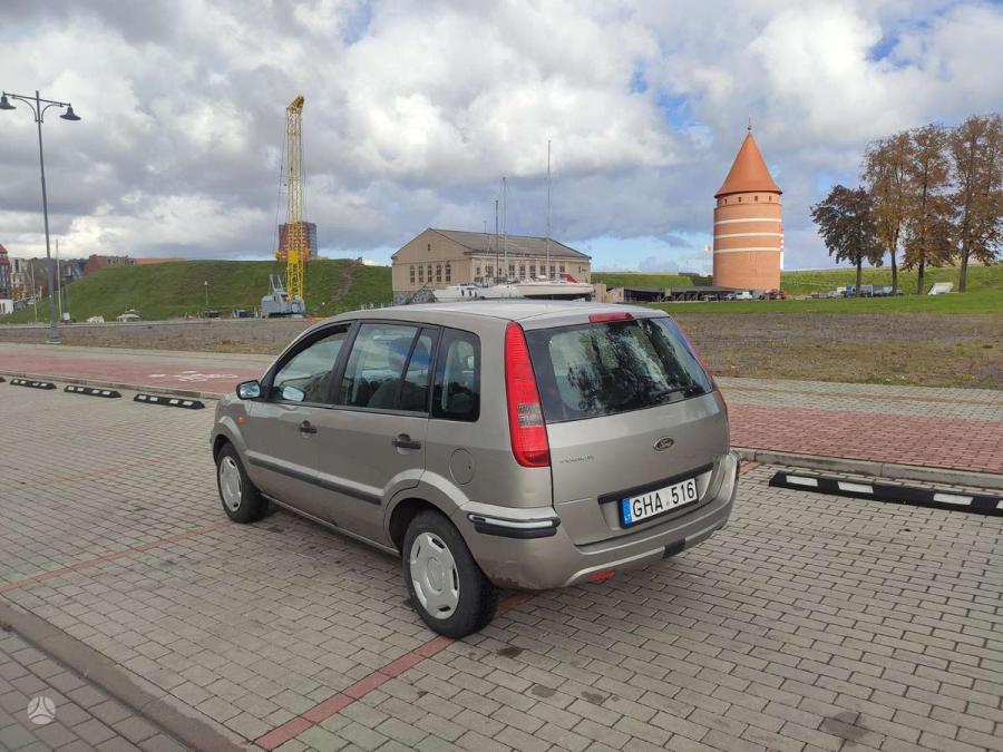 Brown Ford Fusion 2004 in Klaipeda, with an engine capacity of 1.39 L and mileage of 204 thousand km for 1200 €, photo 7 on AUTOMOTO.COM.LV