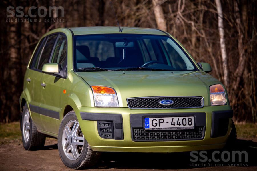 Green Ford Fusion 2007 in Liepaja, with an engine capacity of 1.40 L and mileage of 208 thousand km for 1850 €, photo 1 on AUTOMOTO.COM.LV
