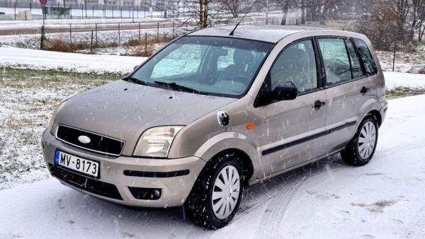 Pelēks Ford Fusion 2003 Cēsis, ar dzinēja tilpumu 1.40 L un nobraukumu 226 tūkst. km par 1400 €, foto 7 vietnē AUTOMOTO.COM.LV