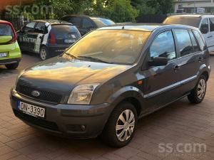 Pelēks Ford Fusion 2003 Rīga, ar dzinēja tilpumu 1.40 L un nobraukumu 247 tūkst. km par 1850 €, foto  vietnē AUTOMOTO.COM.LV