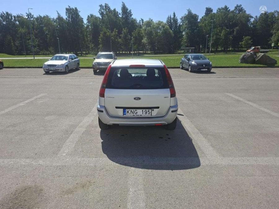 Grey Ford Fusion 2003 in Siauliai, with an engine capacity of 1.40 L and mileage of 180 thousand km for 1150 €, photo 4 on AUTOMOTO.COM.LV