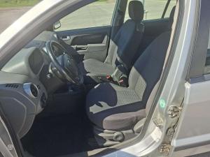 Grey Ford Fusion 2003 in Siauliai, with an engine capacity of 1.40 L and mileage of 180 thousand km for 1150 €, photo 6 on AUTOMOTO.COM.LV