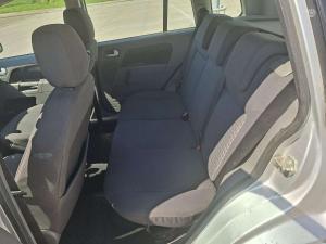 Grey Ford Fusion 2003 in Siauliai, with an engine capacity of 1.40 L and mileage of 180 thousand km for 1150 €, photo 7 on AUTOMOTO.COM.LV