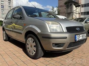 Pelēks Ford Fusion 2005 Rīga, ar dzinēja tilpumu 1.40 L un nobraukumu 0 tūkst. km par 2500 €, foto  vietnē AUTOMOTO.COM.LV