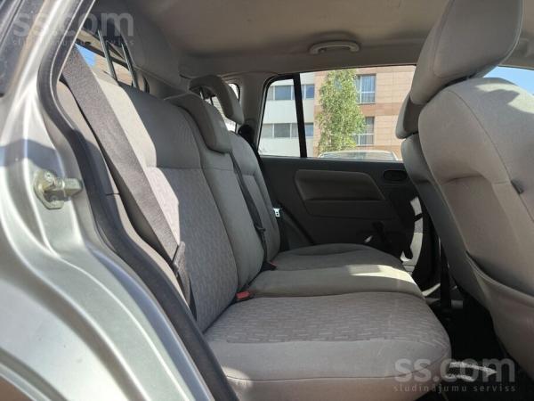 Pelēks Ford Fusion 2005 Rīga, ar dzinēja tilpumu 1.40 L un nobraukumu 0 tūkst. km par 2500 €, foto 7 vietnē AUTOMOTO.COM.LV