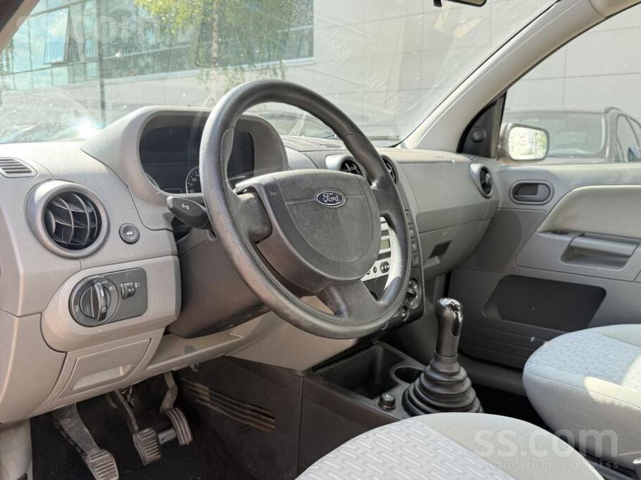 Серый Форд Фьюжн 2005 в Рига, объемом двигателя 1.40 л и пробегом 0 тыс. км за 2500 €, фото 8 на AUTOMOTO.COM.LV