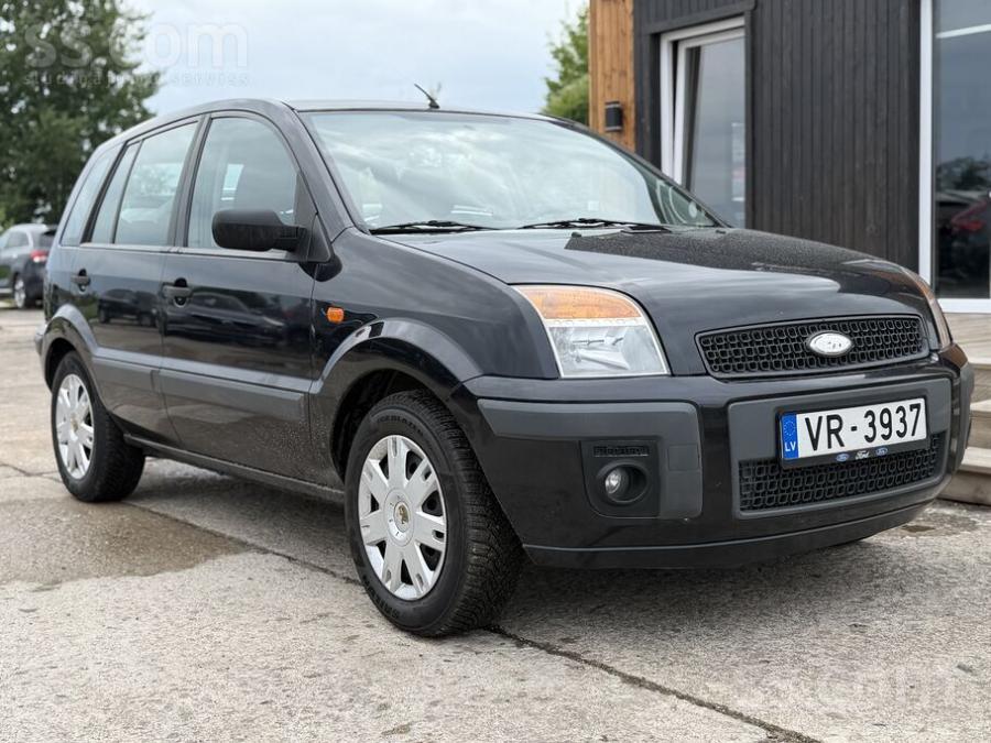 Pelēks Ford Fusion 2006 Rīga, ar dzinēja tilpumu 1.60 L un nobraukumu 178 tūkst. km par 1950 €, foto 1 vietnē AUTOMOTO.COM.LV