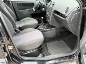 Pelēks Ford Fusion 2006 Rīga, ar dzinēja tilpumu 1.60 L un nobraukumu 178 tūkst. km par 1950 €, foto 9 vietnē AUTOMOTO.COM.LV
