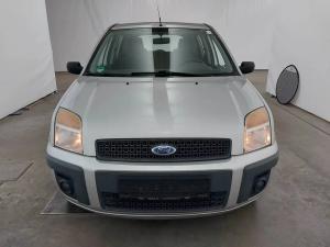 Grey Ford Fusion 2006 in Limbazi, with an engine capacity of 1.40 L and mileage of 168 thousand km for 2550 €, photo 3 on AUTOMOTO.COM.LV