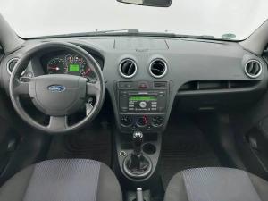 Grey Ford Fusion 2006 in Limbazi, with an engine capacity of 1.40 L and mileage of 168 thousand km for 2550 €, photo 6 on AUTOMOTO.COM.LV