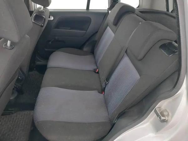 Grey Ford Fusion 2006 in Limbazi, with an engine capacity of 1.40 L and mileage of 168 thousand km for 2550 €, photo 7 on AUTOMOTO.COM.LV