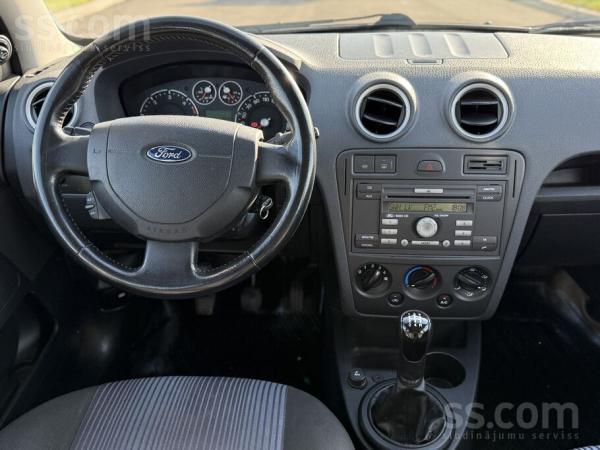 Grey Ford Fusion 2006 in Liepaja, with an engine capacity of 1.40 L and mileage of 203 thousand km for 2490 €, photo 10 on AUTOMOTO.COM.LV
