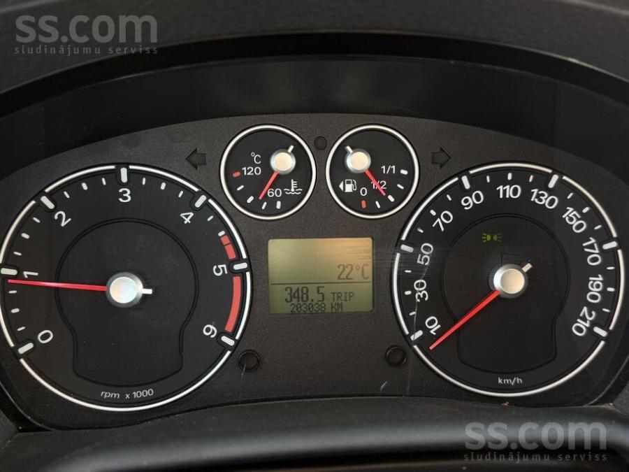 Pelēks Ford Fusion 2006 Liepāja, ar dzinēja tilpumu 1.40 L un nobraukumu 203 tūkst. km par 2490 €, foto 20 vietnē AUTOMOTO.COM.LV