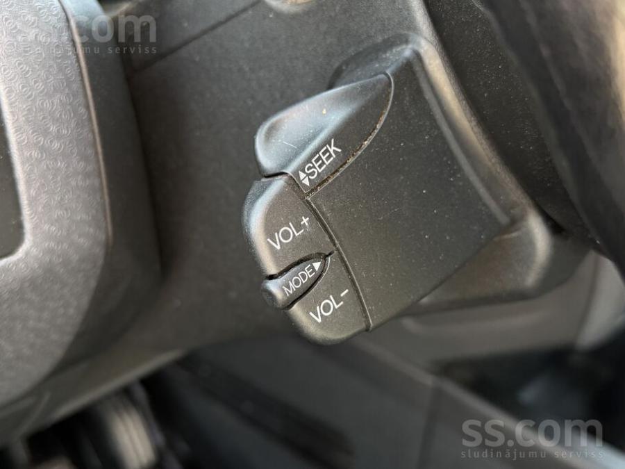 Pelēks Ford Fusion 2006 Liepāja, ar dzinēja tilpumu 1.40 L un nobraukumu 203 tūkst. km par 2490 €, foto 21 vietnē AUTOMOTO.COM.LV