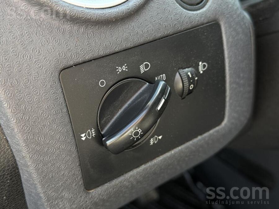 Pelēks Ford Fusion 2006 Liepāja, ar dzinēja tilpumu 1.40 L un nobraukumu 203 tūkst. km par 2490 €, foto 22 vietnē AUTOMOTO.COM.LV
