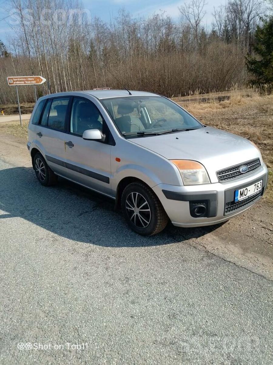 Grey Ford Fusion 2006 in Madona, with an engine capacity of 1.40 L and mileage of 194 thousand km for 1650 €, photo 3 on AUTOMOTO.COM.LV
