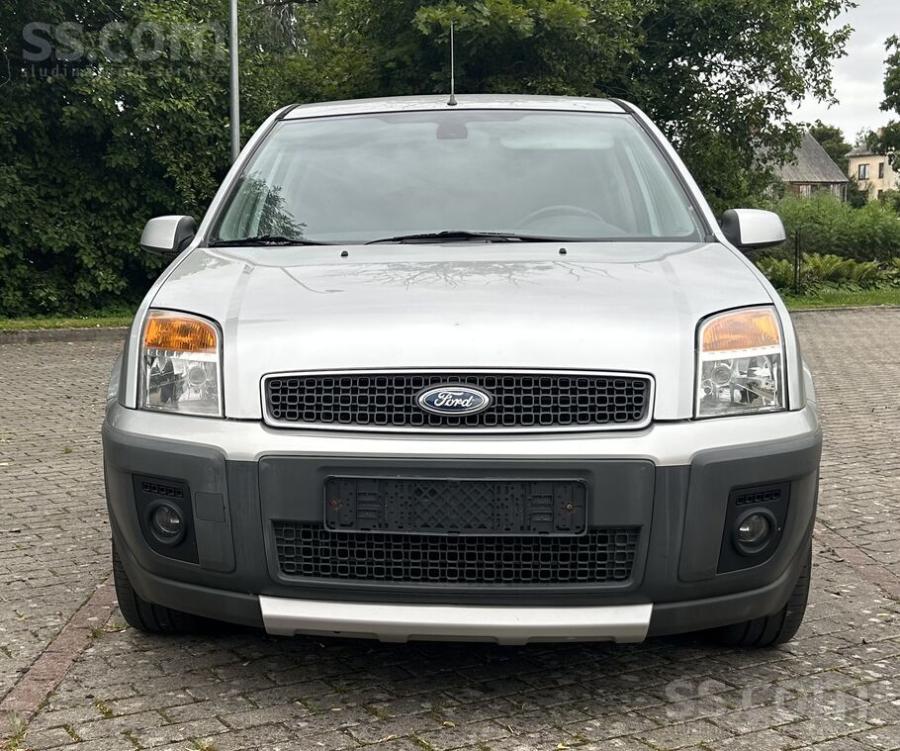 Grey Ford Fusion 2007 in Dobele, with an engine capacity of 1.60 L and mileage of 206 thousand km for 3150 €, photo 6 on AUTOMOTO.COM.LV