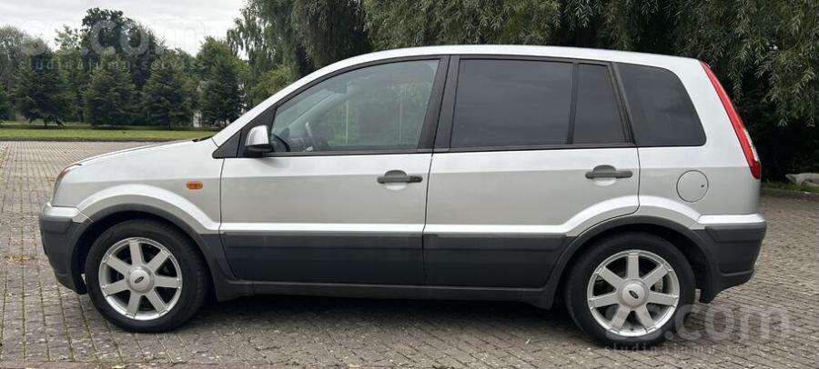 Grey Ford Fusion 2007 in Dobele, with an engine capacity of 1.60 L and mileage of 206 thousand km for 3150 €, photo 9 on AUTOMOTO.COM.LV
