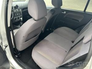Grey Ford Fusion 2007 in Dobele, with an engine capacity of 1.60 L and mileage of 206 thousand km for 3150 €, photo 11 on AUTOMOTO.COM.LV