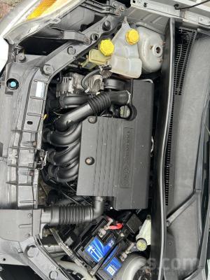 Grey Ford Fusion 2007 in Dobele, with an engine capacity of 1.60 L and mileage of 206 thousand km for 3150 €, photo 19 on AUTOMOTO.COM.LV