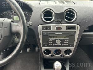 Grey Ford Fusion 2007 in Dobele, with an engine capacity of 1.60 L and mileage of 206 thousand km for 3150 €, photo 20 on AUTOMOTO.COM.LV