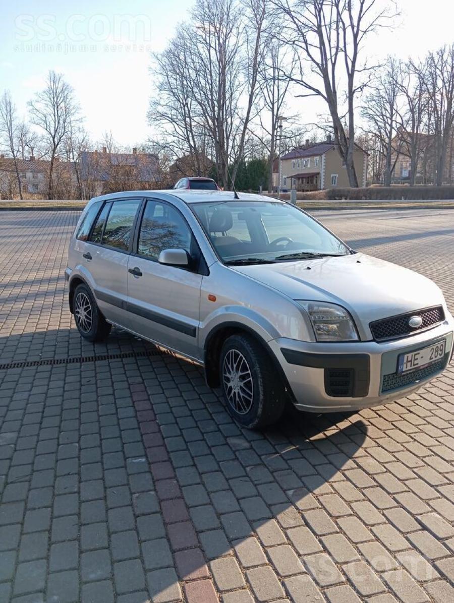 Grey Ford Fusion 2008 in Aluksne, with an engine capacity of 1.40 L and mileage of 212 thousand km for 1850 €, photo 1 on AUTOMOTO.COM.LV