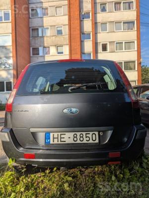Grey Ford Fusion 2008 in Riga, with an engine capacity of 1.40 L and mileage of 216 thousand km for 2550 €, photo 5 on AUTOMOTO.COM.LV