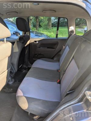Grey Ford Fusion 2008 in Riga, with an engine capacity of 1.40 L and mileage of 216 thousand km for 2550 €, photo 9 on AUTOMOTO.COM.LV