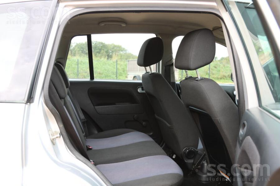 Grey Ford Fusion 2008 in Kuldiga, with an engine capacity of 1.40 L and mileage of 218 thousand km for 2950 €, photo 7 on AUTOMOTO.COM.LV