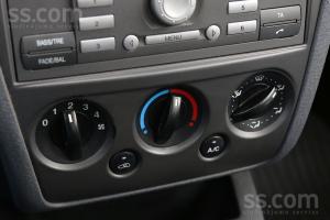 Grey Ford Fusion 2008 in Kuldiga, with an engine capacity of 1.40 L and mileage of 218 thousand km for 2950 €, photo 13 on AUTOMOTO.COM.LV