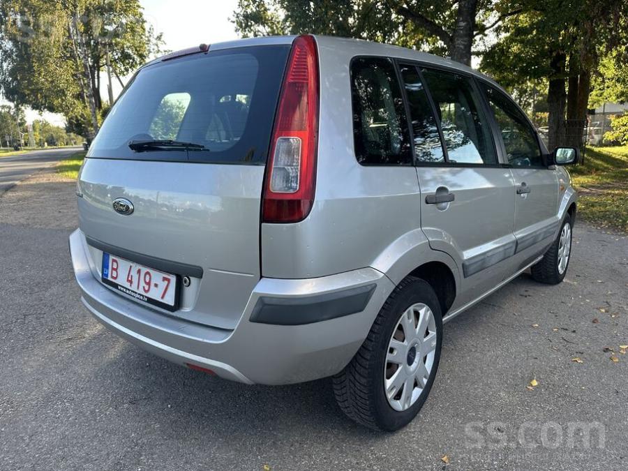 Grey Ford Fusion 2008 in Riga, with an engine capacity of 1.40 L and mileage of 190 thousand km for 2990 €, photo 6 on AUTOMOTO.COM.LV
