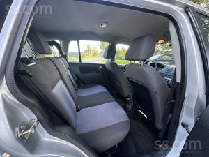Grey Ford Fusion 2008 in Riga, with an engine capacity of 1.40 L and mileage of 190 thousand km for 2990 €, photo 18 on AUTOMOTO.COM.LV