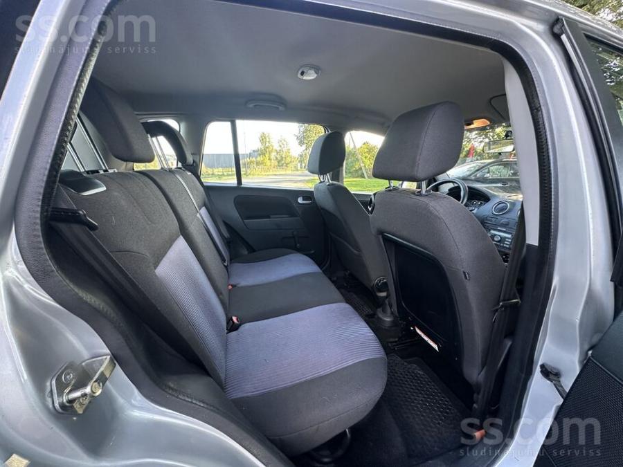 Grey Ford Fusion 2008 in Riga, with an engine capacity of 1.40 L and mileage of 190 thousand km for 2990 €, photo 18 on AUTOMOTO.COM.LV