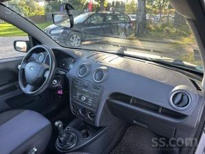 Grey Ford Fusion 2008 in Riga, with an engine capacity of 1.40 L and mileage of 190 thousand km for 2990 €, photo 21 on AUTOMOTO.COM.LV