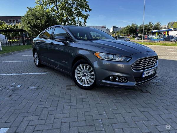 Grey Ford Fusion 2013 in Vilnius, with an engine capacity of 2.00 L and mileage of 270 thousand km for 6000 €, photo 1 on AUTOMOTO.COM.LV