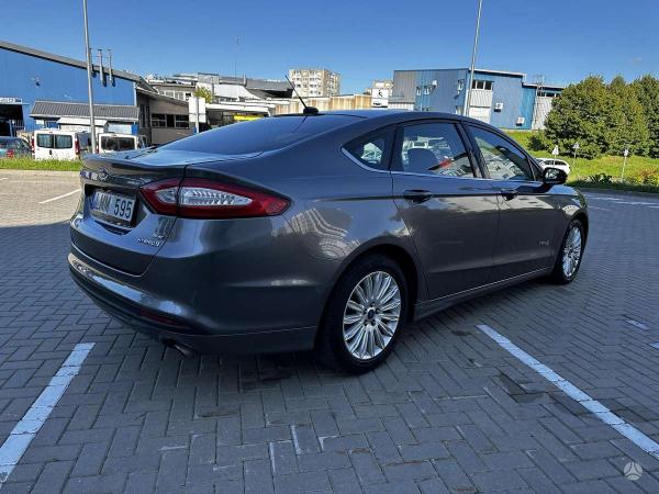 Grey Ford Fusion 2013 in Vilnius, with an engine capacity of 2.00 L and mileage of 270 thousand km for 6000 €, photo 5 on AUTOMOTO.COM.LV
