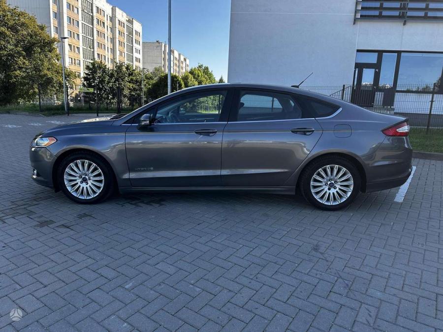 Pelēks Ford Fusion 2013 Viļņa, ar dzinēja tilpumu 2.00 L un nobraukumu 270 tūkst. km par 6000 €, foto 9 vietnē AUTOMOTO.COM.LV