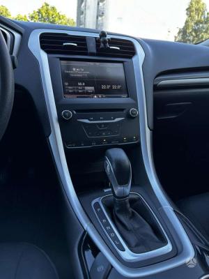 Pelēks Ford Fusion 2013 Viļņa, ar dzinēja tilpumu 2.00 L un nobraukumu 270 tūkst. km par 6000 €, foto 12 vietnē AUTOMOTO.COM.LV