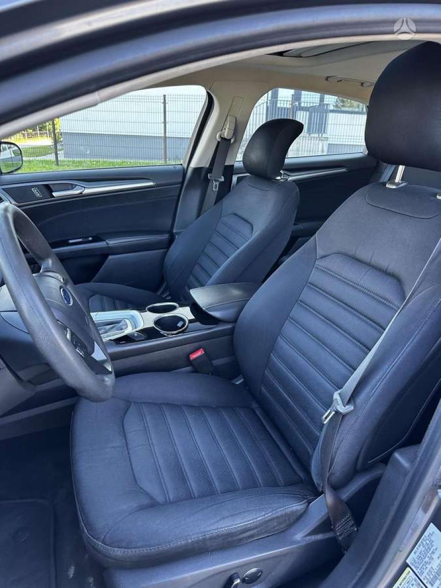 Pelēks Ford Fusion 2013 Viļņa, ar dzinēja tilpumu 2.00 L un nobraukumu 270 tūkst. km par 6000 €, foto 14 vietnē AUTOMOTO.COM.LV